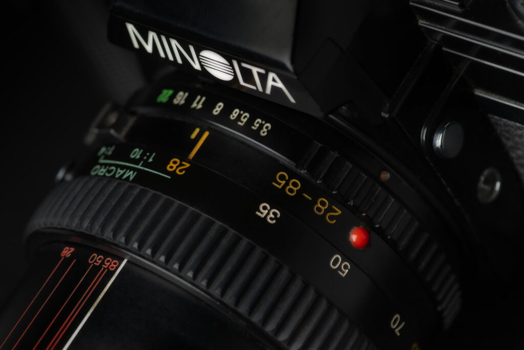 Legacy Lens Review: Minolta MD Zoom 28-85mm f3.5-4.5 - The Noisy Shutter