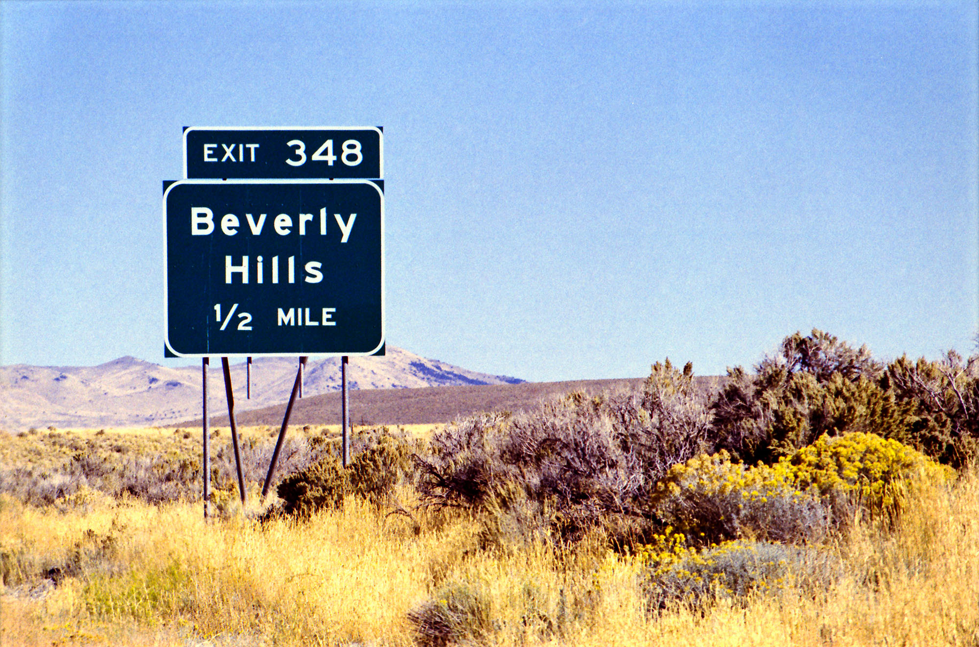 Classic Camera Review: Nikon N90s - The Noisy Shutter