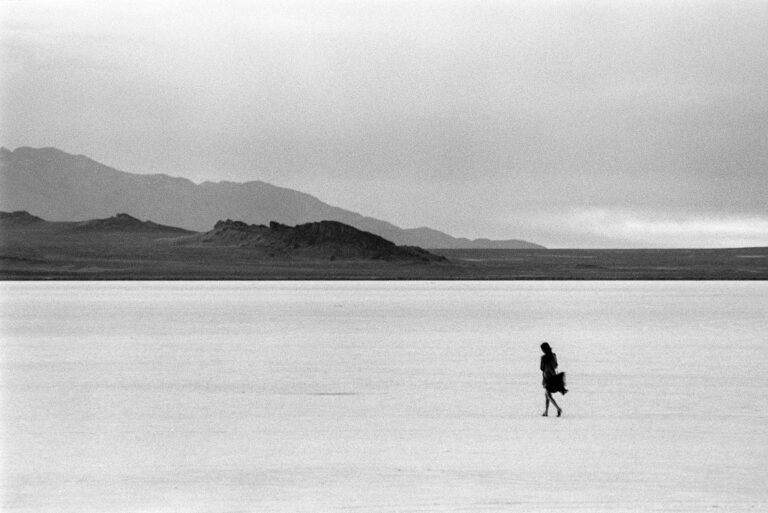 Classic Camera Review: Canon EOS Elan 7E - The Noisy Shutter