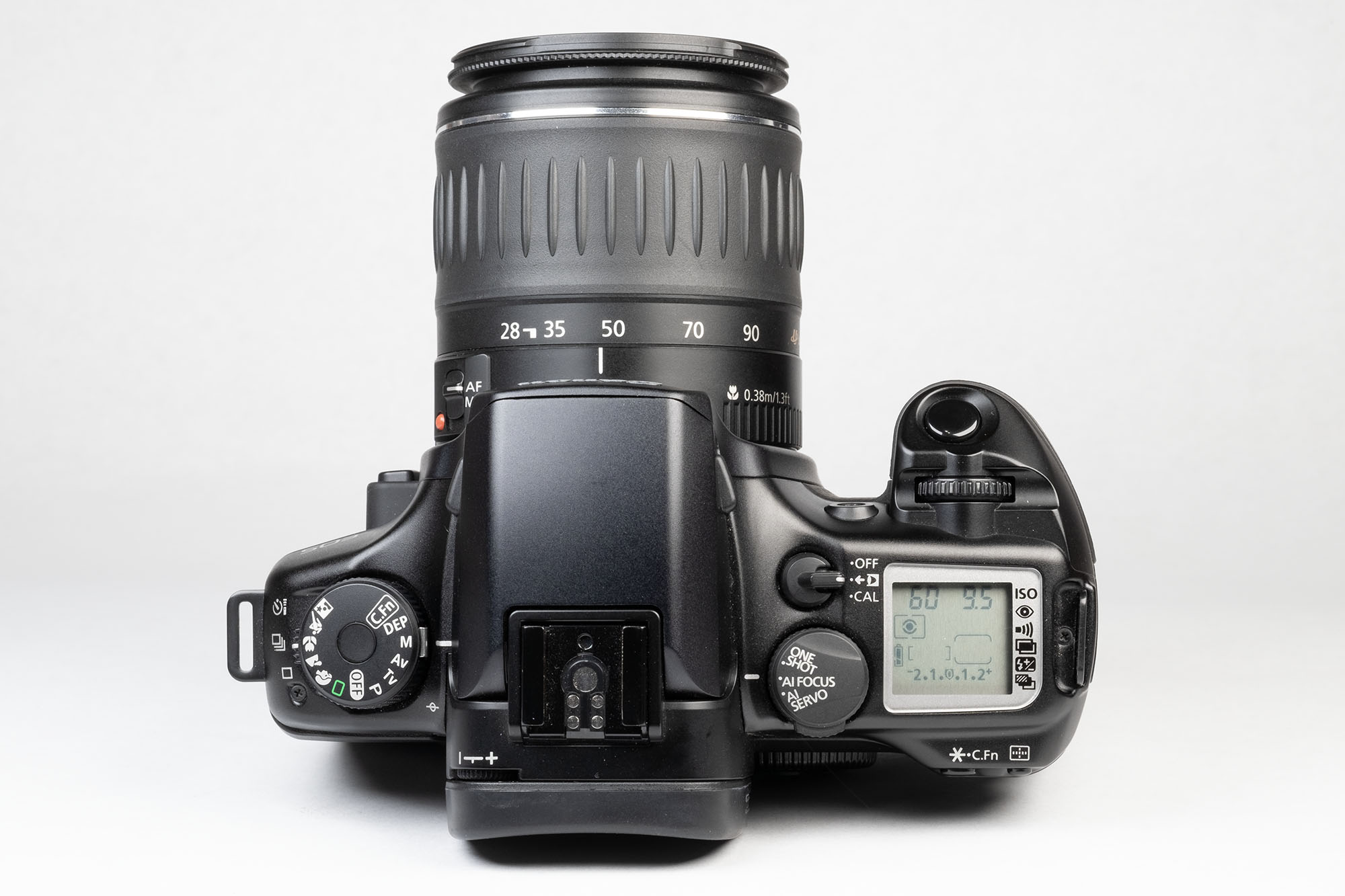 Classic Camera Review: Canon EOS Elan 7E - The Noisy Shutter