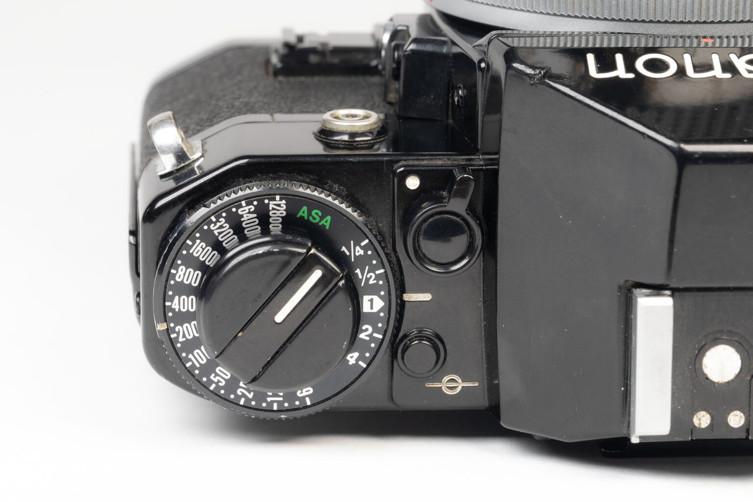 Classic Camera Review: Canon A-1 - The Noisy Shutter