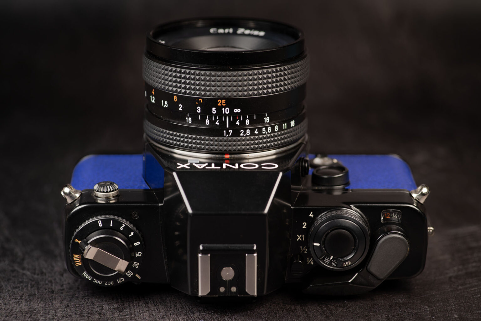 Classic Camera Review: Contax 139 Quartz - The Noisy Shutter